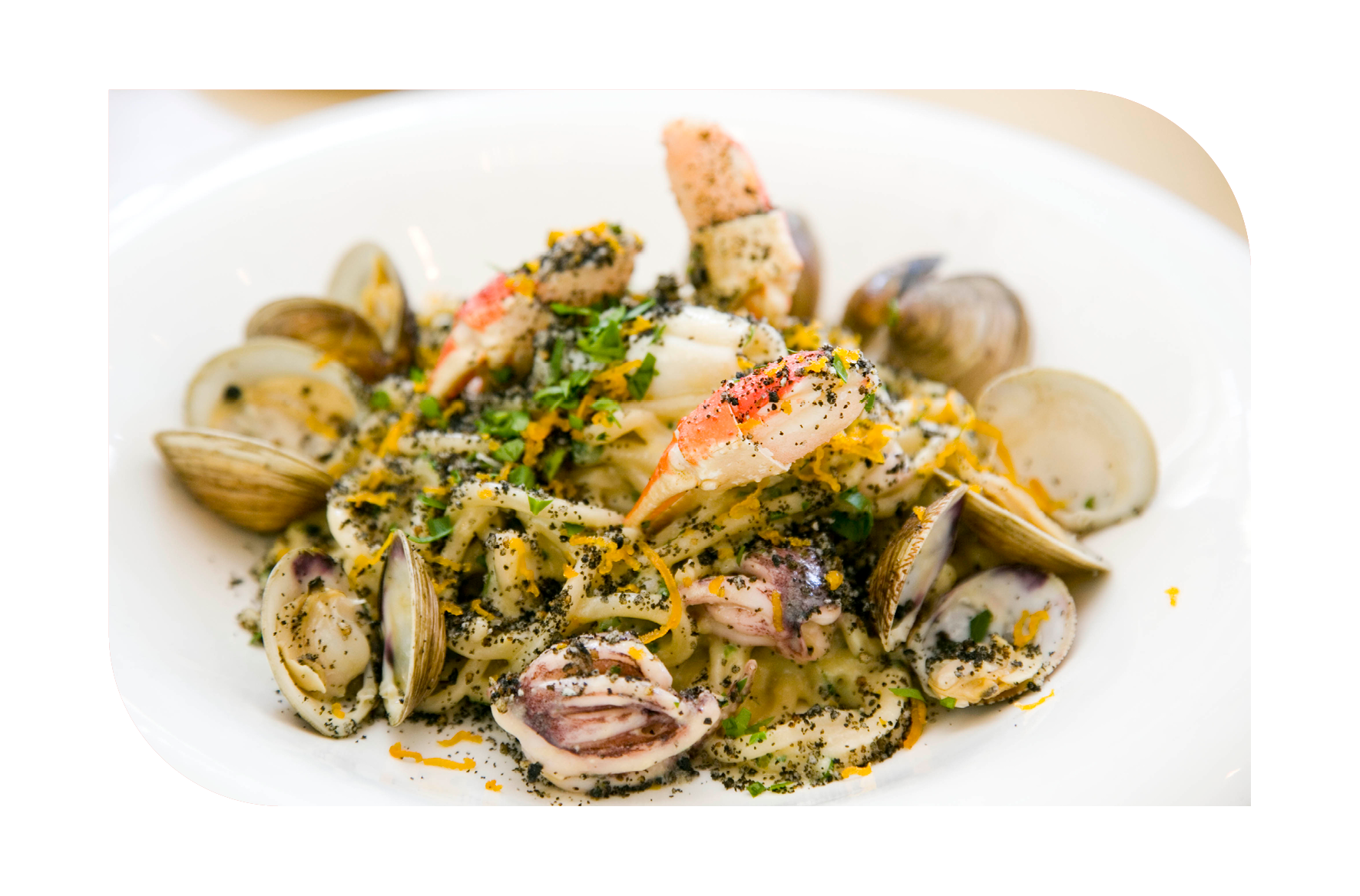Agua Restaurant and Lounge, Waterfront Dining | Camana Bay